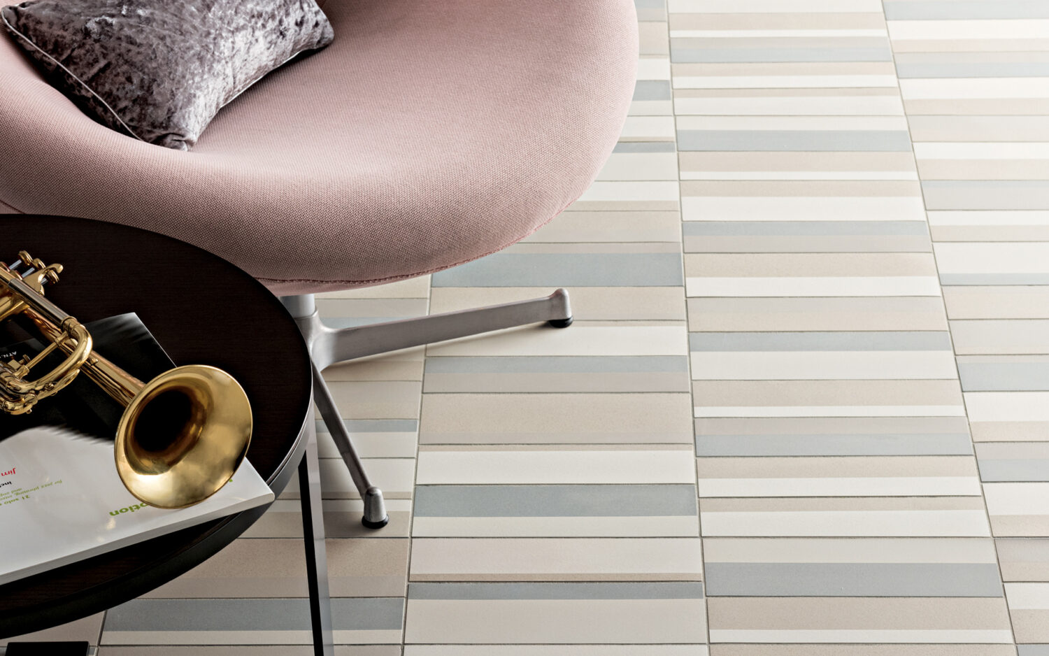 piano_06 | tiles by HiRATA TILE